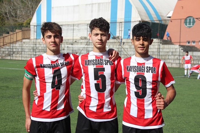 Kayışdağıspor Arda Yalçın’ın golleri ile kazandı - Futbol Amatör